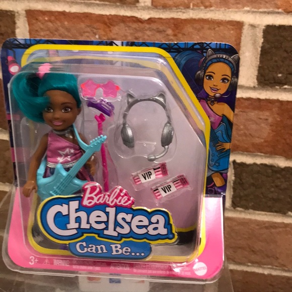Toys | Barbie Chelsea Can Be Playset Brunette Rockstar 6 Doll Guitar ...